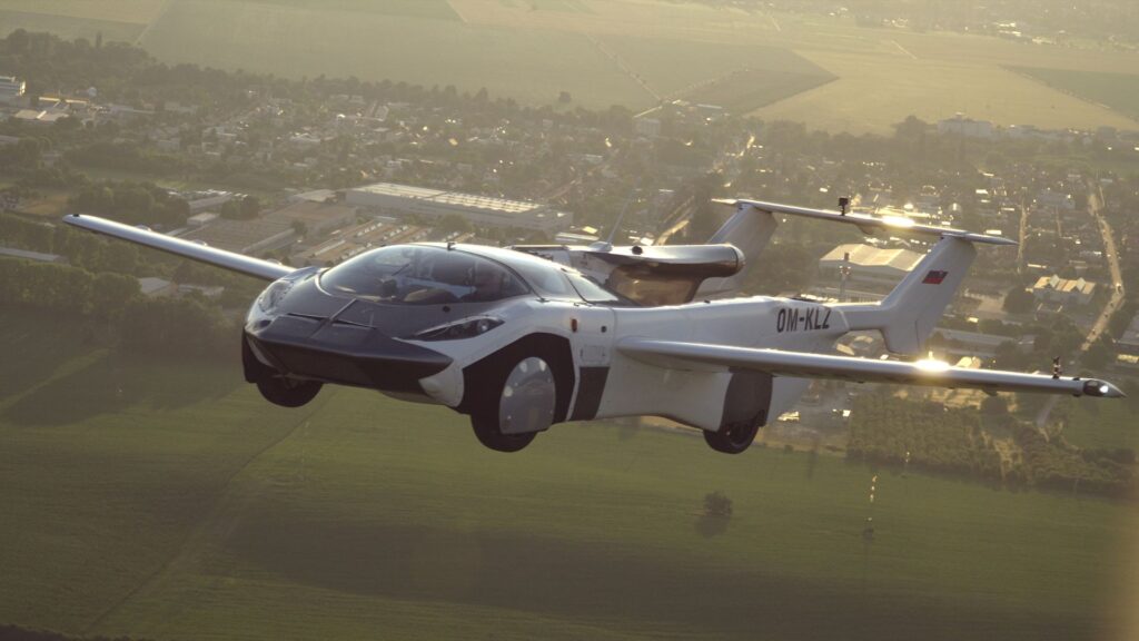 Prototype Flying Car Pushes The Limits - Backfire News