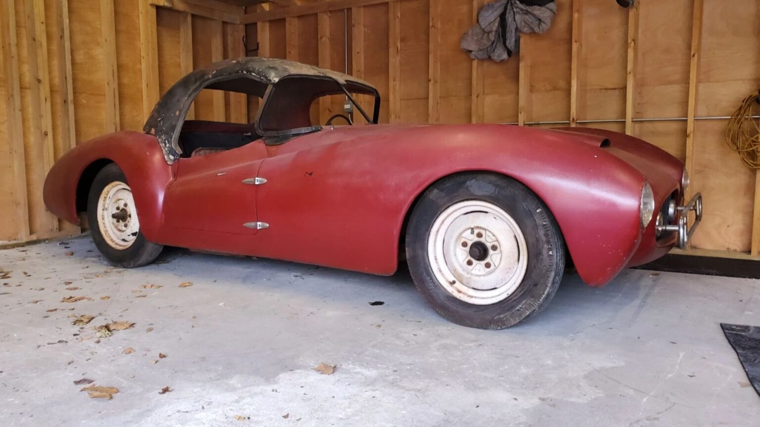 Barn Find 1954 Victress S1A Roadster Revives Forgotten American Sports ...