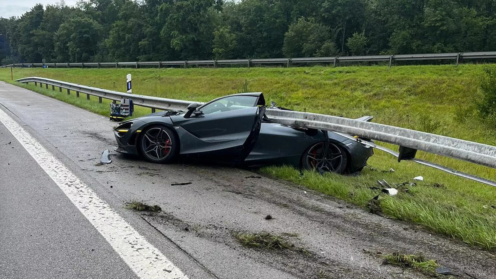 McLaren 720S Destroyed in High-Speed Autobahn Crash Near Munich ...