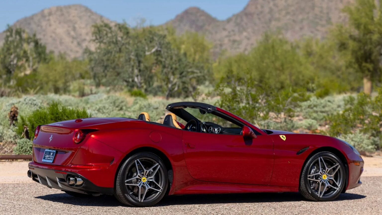 No-Reserve 2016 Ferrari California T Hits Bring a Trailer With Just 18k ...