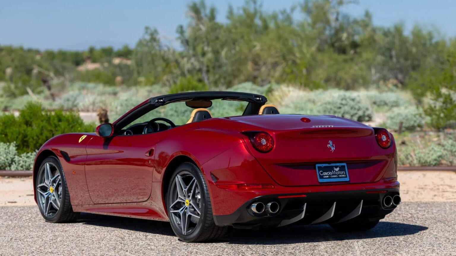 No-Reserve 2016 Ferrari California T Hits Bring a Trailer With Just 18k ...